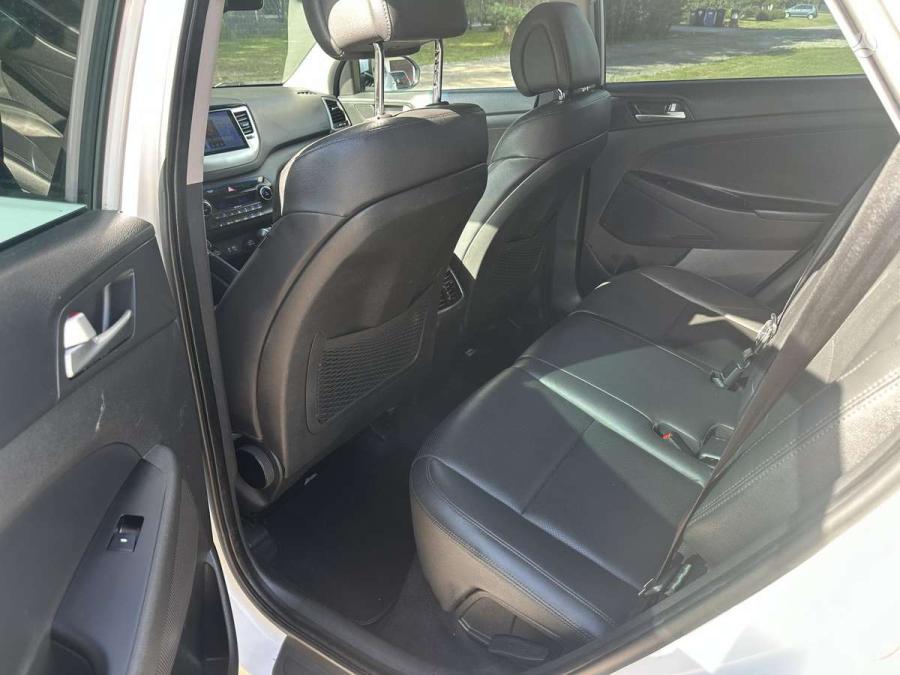 Balts Hyundai Tucson 2017 Šauļi, ar dzinēja tilpumu 2.00 L un nobraukumu 192 tūkst. km par 10350 €, foto 26 vietnē AUTOMOTO.COM.LV