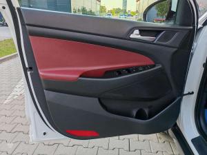 White Hyundai Tucson 2017 in Klaipeda, with an engine capacity of 2.00 L and mileage of 194 thousand km for 12950 €, photo 21 on AUTOMOTO.COM.LV