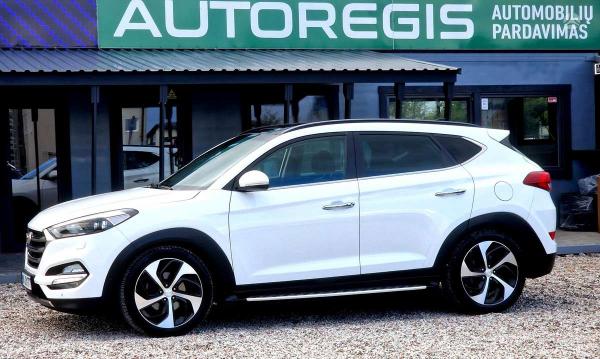 White Hyundai Tucson 2017 in Kretinga, with an engine capacity of 2.00 L and mileage of 231 thousand km for 13750 €, photo 1 on AUTOMOTO.COM.LV