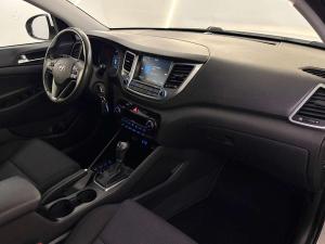 Balts Hyundai Tucson 2017 Marijampole, ar dzinēja tilpumu 2.00 L un nobraukumu 217 tūkst. km par 12450 €, foto 19 vietnē AUTOMOTO.COM.LV