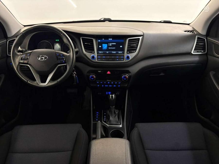 Balts Hyundai Tucson 2017 Marijampole, ar dzinēja tilpumu 2.00 L un nobraukumu 217 tūkst. km par 12450 €, foto 22 vietnē AUTOMOTO.COM.LV