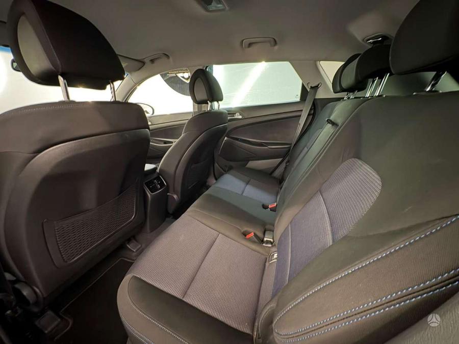 Balts Hyundai Tucson 2017 Marijampole, ar dzinēja tilpumu 2.00 L un nobraukumu 217 tūkst. km par 12450 €, foto 27 vietnē AUTOMOTO.COM.LV