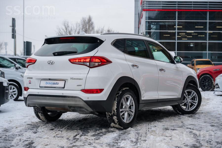 Balts Hyundai Tucson 2018 Rīga, ar dzinēja tilpumu 1.60 L un nobraukumu 134 tūkst. km par 15990 €, foto 6 vietnē AUTOMOTO.COM.LV