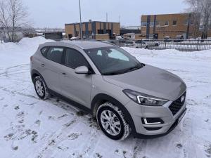 White Hyundai Tucson 2018 in Kaunas, with an engine capacity of 1.59 L and mileage of 121 thousand km for 13700 €, photo 2 on AUTOMOTO.COM.LV