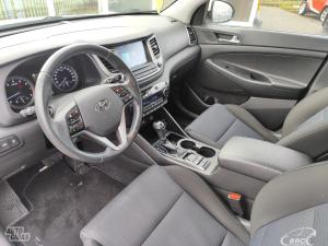 White Hyundai Tucson 2018 in Avizieniai, with an engine capacity of 1.60 L and mileage of 201 thousand km for 11900 €, photo 20 on AUTOMOTO.COM.LV