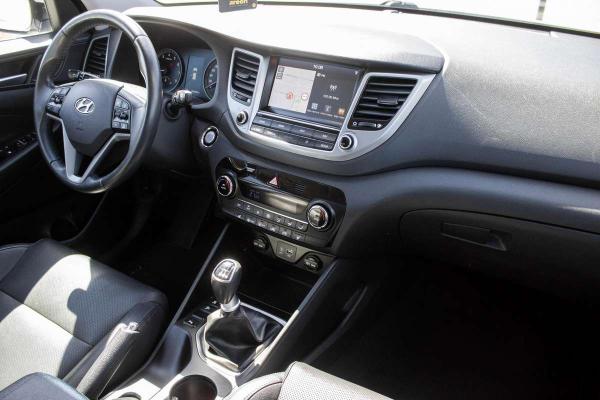 Balts Hyundai Tucson 2018 Kauņa, ar dzinēja tilpumu 1.59 L un nobraukumu 195 tūkst. km par 13200 €, foto 9 vietnē AUTOMOTO.COM.LV