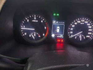 White Hyundai Tucson 2018 in Kaunas, with an engine capacity of 1.69 L and mileage of 213 thousand km for 12999 €, photo 37 on AUTOMOTO.COM.LV