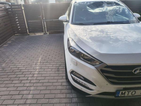 Balts Hyundai Tucson 2018 Viļņa, ar dzinēja tilpumu 1.60 L un nobraukumu 178 tūkst. km par 6200 €, foto 1 vietnē AUTOMOTO.COM.LV