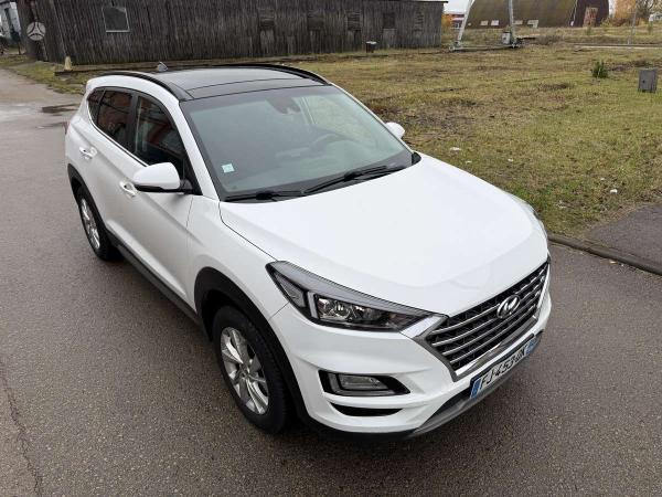 White Hyundai Tucson 2019 in Alytus, with an engine capacity of 1.60 L and mileage of 93 thousand km for 13500 €, photo 1 on AUTOMOTO.COM.LV