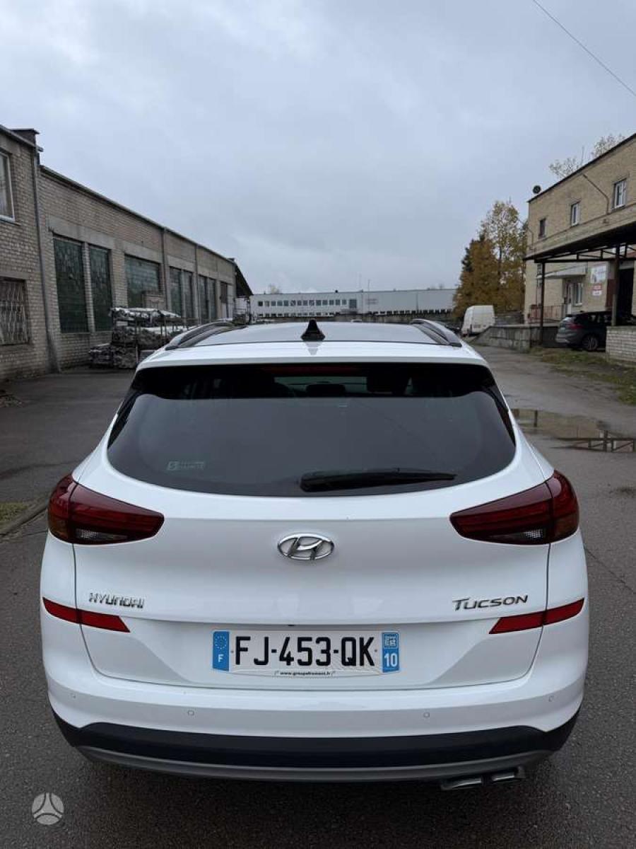 Balts Hyundai Tucson 2019 Alīta, ar dzinēja tilpumu 1.60 L un nobraukumu 93 tūkst. km par 13500 €, foto 5 vietnē AUTOMOTO.COM.LV