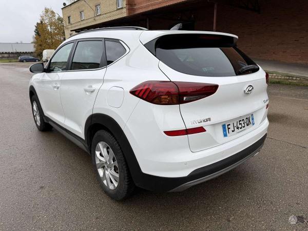 White Hyundai Tucson 2019 in Alytus, with an engine capacity of 1.60 L and mileage of 93 thousand km for 13500 €, photo 7 on AUTOMOTO.COM.LV