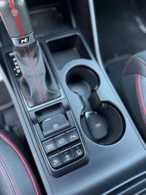 Balts Hyundai Tucson 2019 Alīta, ar dzinēja tilpumu 1.60 L un nobraukumu 139 tūkst. km par 14900 €, foto 21 vietnē AUTOMOTO.COM.LV
