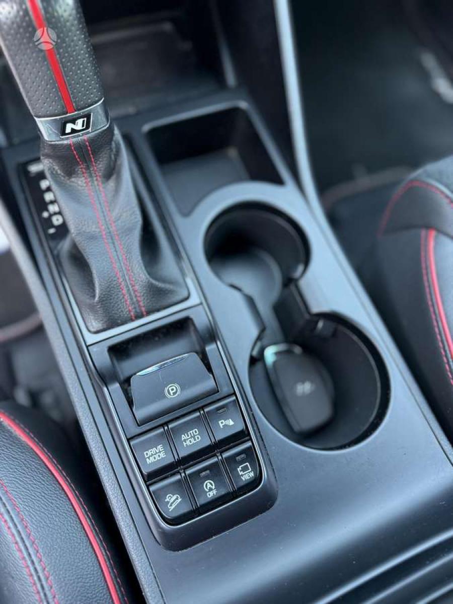 Balts Hyundai Tucson 2019 Alīta, ar dzinēja tilpumu 1.60 L un nobraukumu 139 tūkst. km par 14900 €, foto 21 vietnē AUTOMOTO.COM.LV