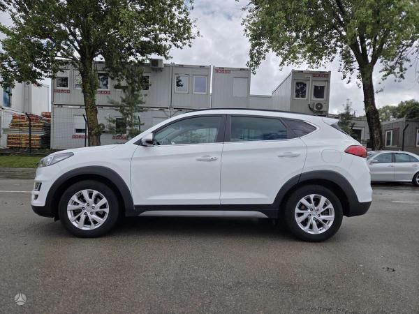 White Hyundai Tucson 2019 in Klaipeda, with an engine capacity of 1.60 L and mileage of 180 thousand km for 14200 €, photo 1 on AUTOMOTO.COM.LV