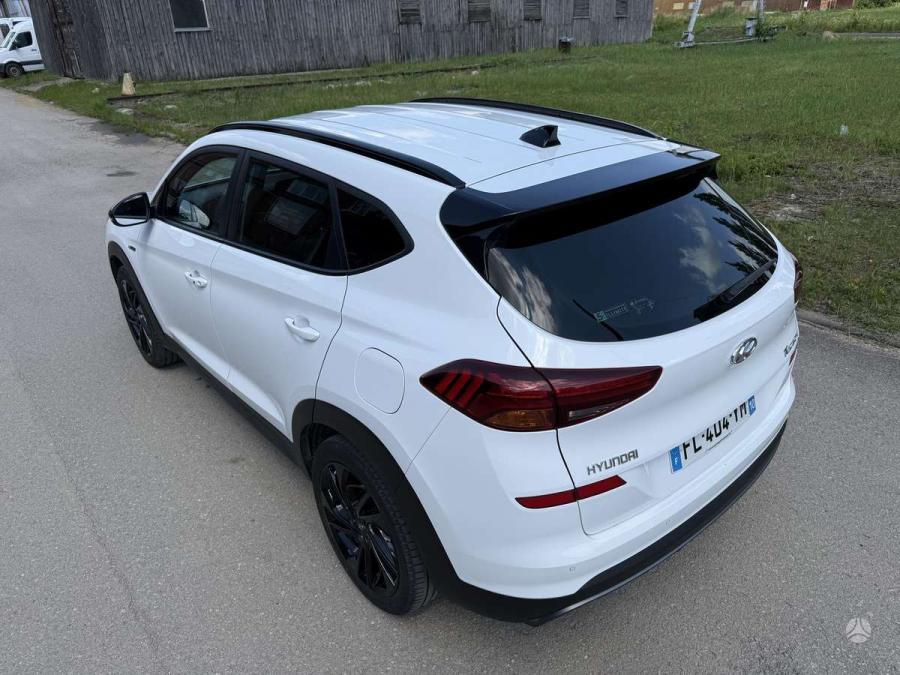 White Hyundai Tucson 2019 in Alytus, with an engine capacity of 1.60 L and mileage of 139 thousand km for 14700 €, photo 10 on AUTOMOTO.COM.LV