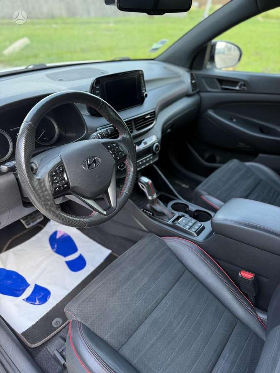 White Hyundai Tucson 2019 in Alytus, with an engine capacity of 1.60 L and mileage of 139 thousand km for 14700 €, photo 15 on AUTOMOTO.COM.LV