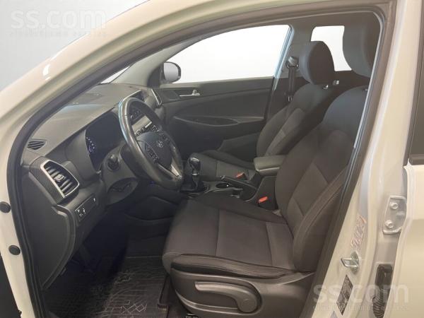 Balts Hyundai Tucson 2019 Rīga, ar dzinēja tilpumu 1.60 L un nobraukumu 64 tūkst. km par 13990 €, foto 9 vietnē AUTOMOTO.COM.LV
