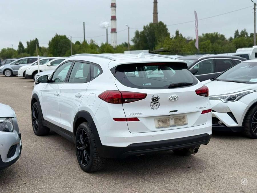 Белый Хендай Туксон 2019 в Паневежис, объемом двигателя 1.59 л и пробегом 192 тыс. км за 12900 €, фото 5 на AUTOMOTO.COM.LV