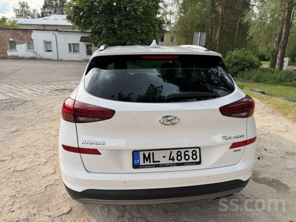 Balts Hyundai Tucson 2020 Rīga, ar dzinēja tilpumu 1.60 L un nobraukumu 58 tūkst. km par 13600 €, foto 8 vietnē AUTOMOTO.COM.LV