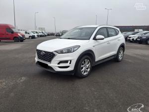 White Hyundai Tucson 2020 in Avizieniai, with an engine capacity of 2.00 L and mileage of 127 thousand km for 12900 €, photo 2 on AUTOMOTO.COM.LV