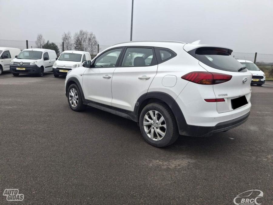 White Hyundai Tucson 2020 in Avizieniai, with an engine capacity of 2.00 L and mileage of 127 thousand km for 12900 €, photo 10 on AUTOMOTO.COM.LV