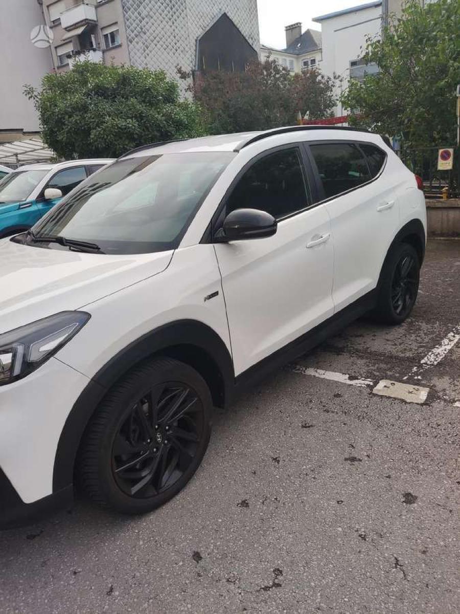 White Hyundai Tucson 2020 in Marijampole, with an engine capacity of 1.60 L and mileage of 200 thousand km for 9499 €, photo 9 on AUTOMOTO.COM.LV