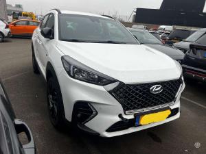 White Hyundai Tucson 2020 in Marijampole, with an engine capacity of 1.60 L and mileage of 200 thousand km for 9499 €, photo 11 on AUTOMOTO.COM.LV