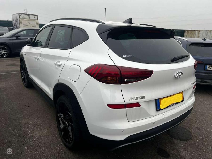 White Hyundai Tucson 2020 in Marijampole, with an engine capacity of 1.60 L and mileage of 200 thousand km for 9499 €, photo 13 on AUTOMOTO.COM.LV