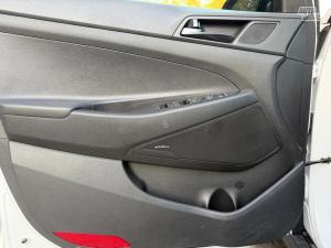 Balts Hyundai Tucson 2020 Klaipėda, ar dzinēja tilpumu 1.60 L un nobraukumu 117 tūkst. km par 18300 €, foto 20 vietnē AUTOMOTO.COM.LV