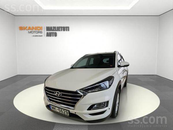 White Hyundai Tucson 2020 in Liepaja, with an engine capacity of 1.60 L and mileage of 82 thousand km for 14990 €, photo 3 on AUTOMOTO.COM.LV