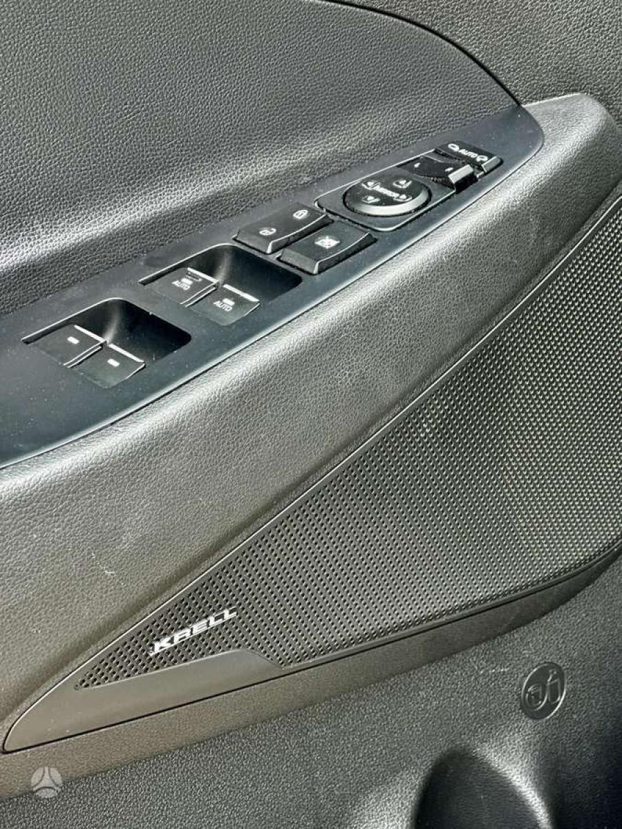 White Hyundai Tucson 2020 in Kretinga, with an engine capacity of 1.60 L and mileage of 118 thousand km for 16999 €, photo 13 on AUTOMOTO.COM.LV
