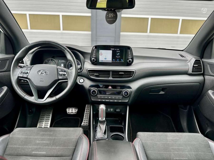 White Hyundai Tucson 2020 in Kretinga, with an engine capacity of 1.60 L and mileage of 118 thousand km for 16999 €, photo 16 on AUTOMOTO.COM.LV