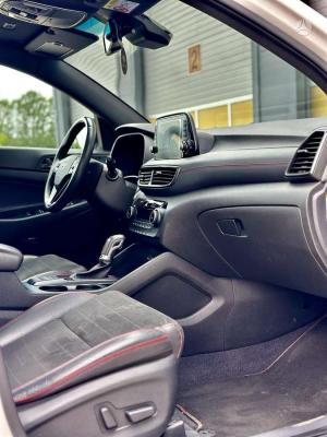 White Hyundai Tucson 2020 in Kretinga, with an engine capacity of 1.60 L and mileage of 118 thousand km for 16999 €, photo 19 on AUTOMOTO.COM.LV