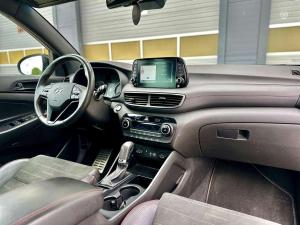 White Hyundai Tucson 2020 in Kretinga, with an engine capacity of 1.60 L and mileage of 118 thousand km for 16999 €, photo 20 on AUTOMOTO.COM.LV