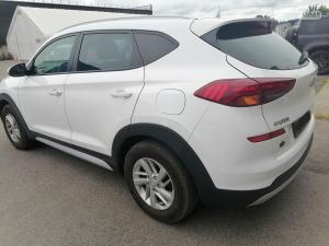 White Hyundai Tucson 2020 in Klaipeda, with an engine capacity of 1.60 L and mileage of 220 thousand km for 12990 €, photo 7 on AUTOMOTO.COM.LV