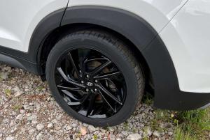 White Hyundai Tucson 2020 in Panevezys, with an engine capacity of 1.60 L and mileage of 100 thousand km for 10999 €, photo 10 on AUTOMOTO.COM.LV