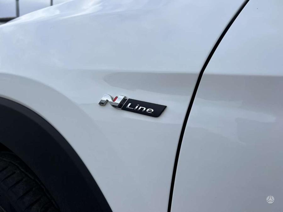 White Hyundai Tucson 2020 in Panevezys, with an engine capacity of 1.60 L and mileage of 100 thousand km for 10999 €, photo 13 on AUTOMOTO.COM.LV