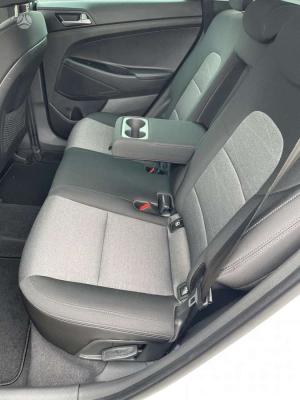 White Hyundai Tucson 2020 in Vilnius, with an engine capacity of 1.59 L and mileage of 178 thousand km for 13750 €, photo 11 on AUTOMOTO.COM.LV