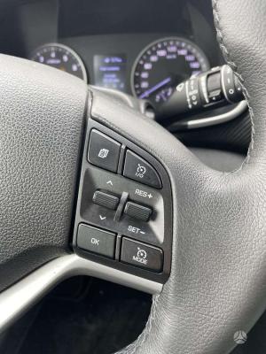 White Hyundai Tucson 2020 in Vilnius, with an engine capacity of 1.59 L and mileage of 178 thousand km for 13750 €, photo 16 on AUTOMOTO.COM.LV