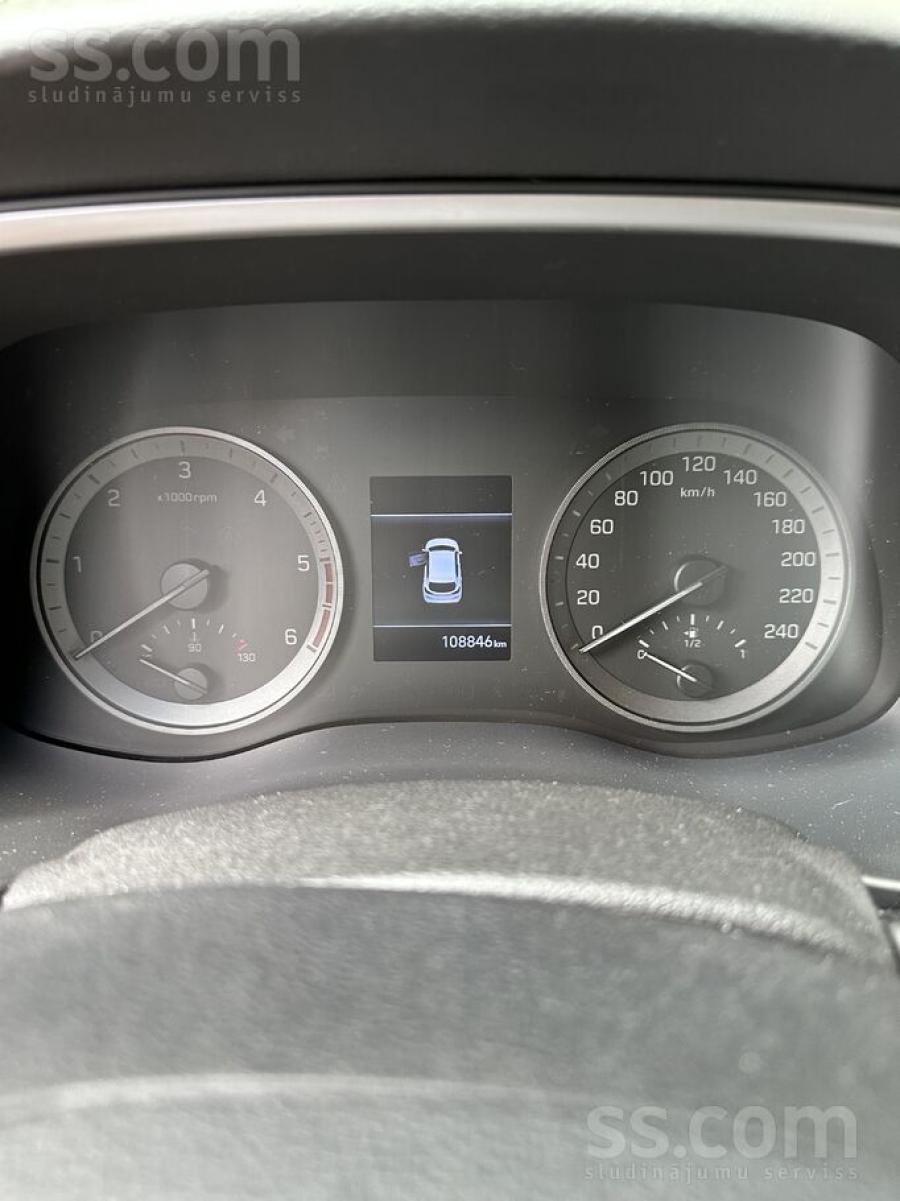 Balts Hyundai Tucson 2020 Daugavpils, ar dzinēja tilpumu 1.60 L un nobraukumu 109 tūkst. km par 18000 €, foto 4 vietnē AUTOMOTO.COM.LV