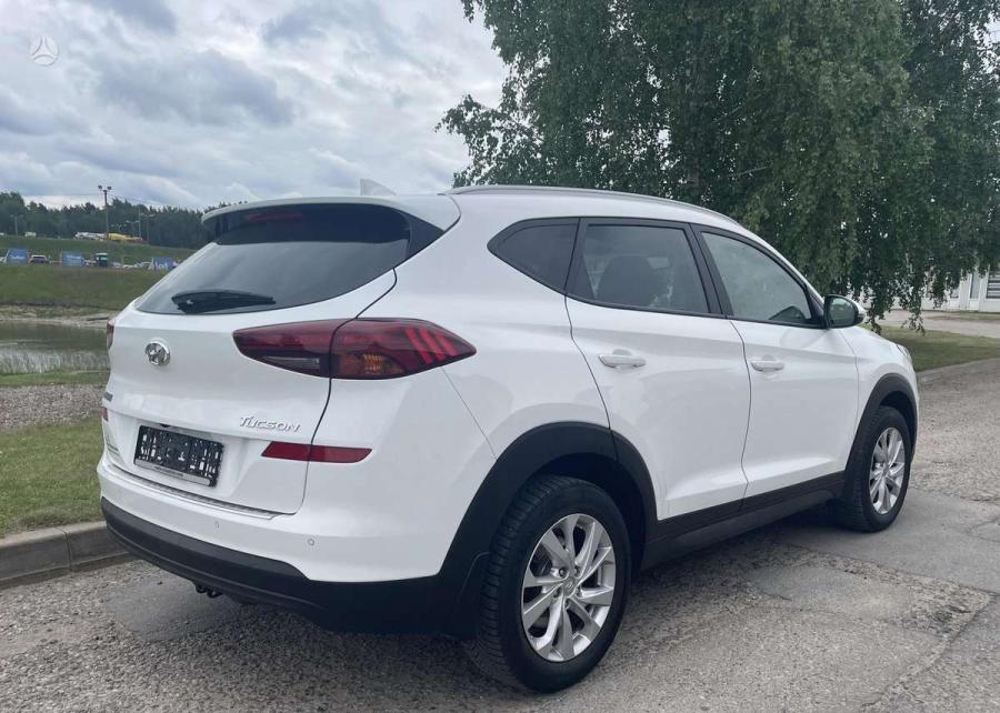 Balts Hyundai Tucson 2020 Viļņa, ar dzinēja tilpumu 1.59 L un nobraukumu 178 tūkst. km par 13350 €, foto 4 vietnē AUTOMOTO.COM.LV