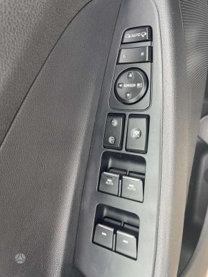 White Hyundai Tucson 2020 in Vilnius, with an engine capacity of 1.59 L and mileage of 178 thousand km for 12950 €, photo 20 on AUTOMOTO.COM.LV