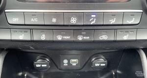 White Hyundai Tucson 2020 in Vilnius, with an engine capacity of 1.60 L and mileage of 178 thousand km for 12850 €, photo 14 on AUTOMOTO.COM.LV