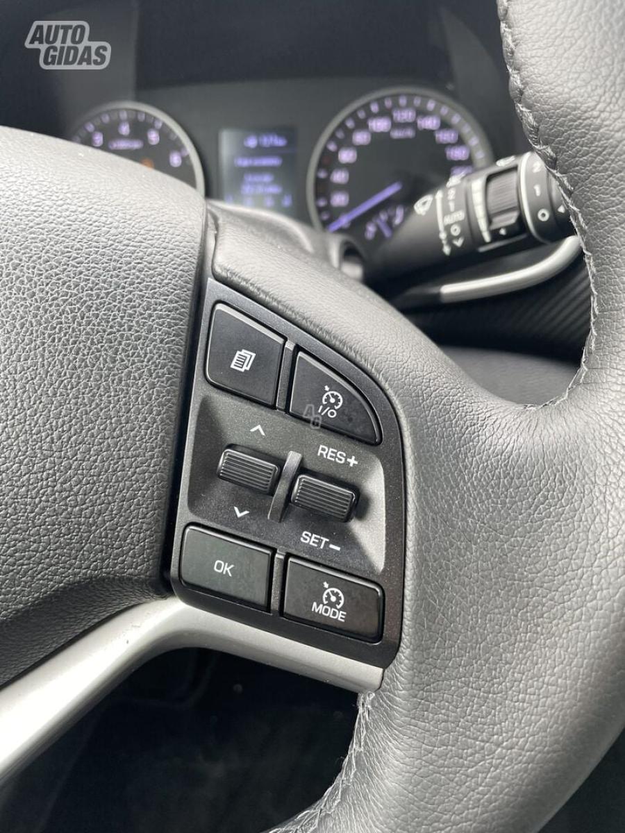 White Hyundai Tucson 2020 in Vilnius, with an engine capacity of 1.60 L and mileage of 178 thousand km for 12850 €, photo 16 on AUTOMOTO.COM.LV