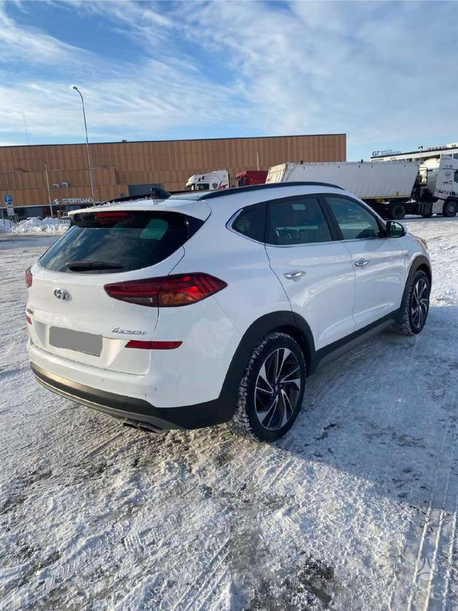 White Hyundai Tucson 2021 in Klaipeda, with an engine capacity of 1.60 L and mileage of 152 thousand km for 16800 €, photo 6 on AUTOMOTO.COM.LV