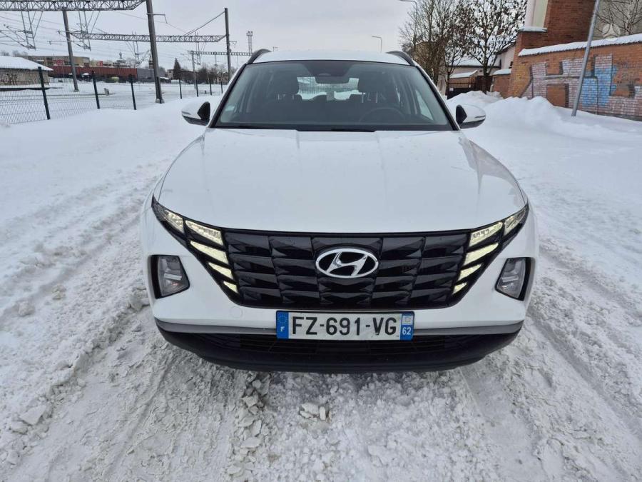 White Hyundai Tucson 2021 in Siauliai, with an engine capacity of 1.60 L and mileage of 133 thousand km for 17600 €, photo 2 on AUTOMOTO.COM.LV