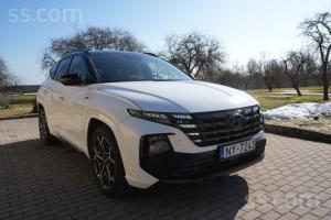 White Hyundai Tucson 2021 in Dobele, with an engine capacity of 1.60 L and mileage of 32 thousand km for 20500 €, photo 3 on AUTOMOTO.COM.LV