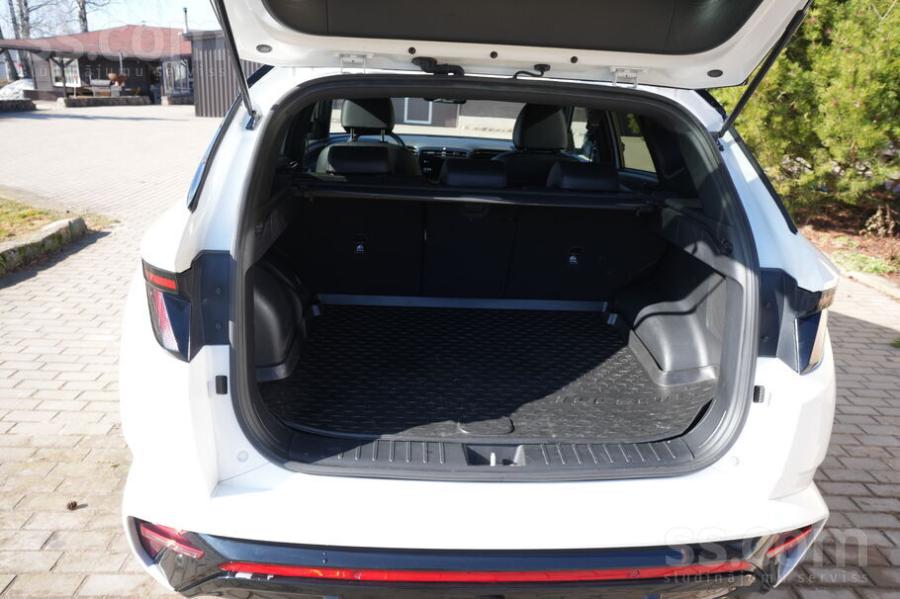 White Hyundai Tucson 2021 in Dobele, with an engine capacity of 1.60 L and mileage of 32 thousand km for 20500 €, photo 12 on AUTOMOTO.COM.LV