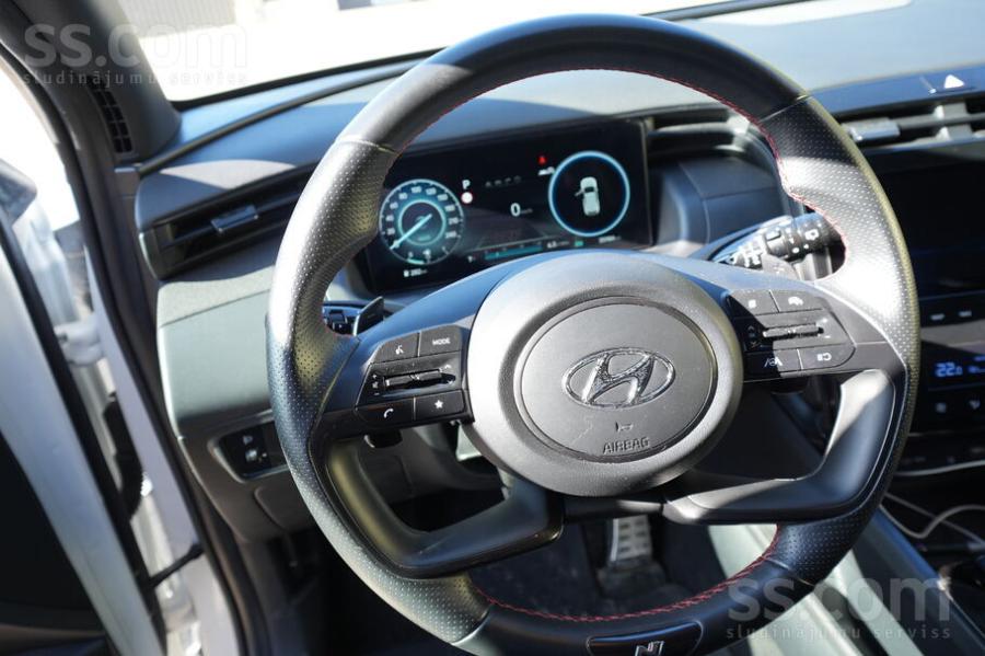 White Hyundai Tucson 2021 in Dobele, with an engine capacity of 1.60 L and mileage of 32 thousand km for 20500 €, photo 23 on AUTOMOTO.COM.LV