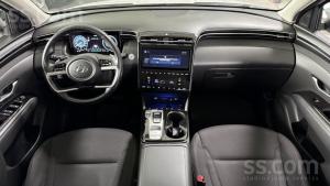 White Hyundai Tucson 2021 in Riga, with an engine capacity of 1.60 L and mileage of 50 thousand km for 23900 €, photo 17 on AUTOMOTO.COM.LV